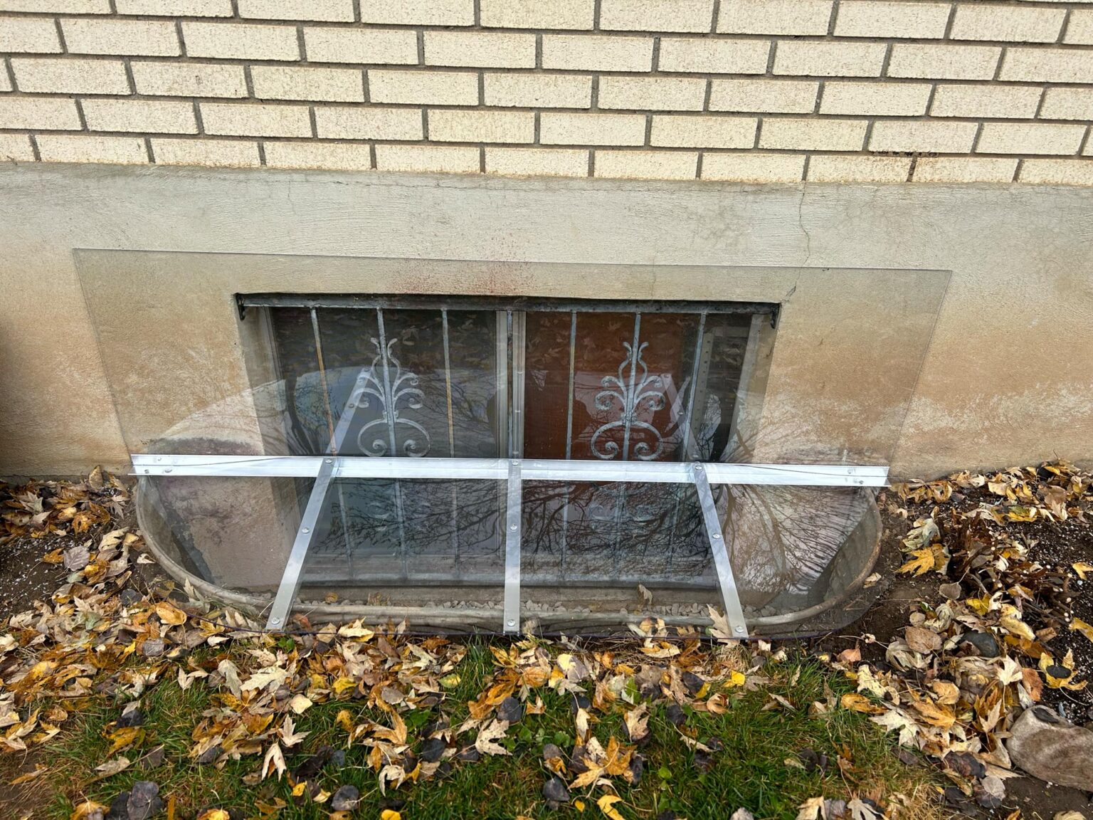Window Well Covers in Springville | Windowell Expressions